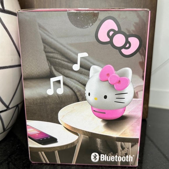 Hello Kitty | Portable Audio & Video | Sanrio Hello Kitty Pink Portable ...